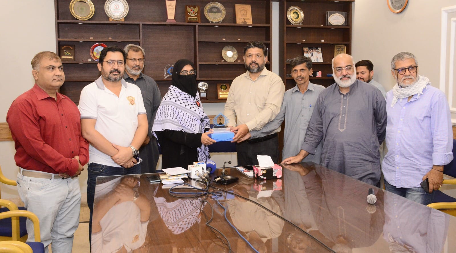 Founder of Save Gaza Campaign Visits Karachi Press Club - KPC